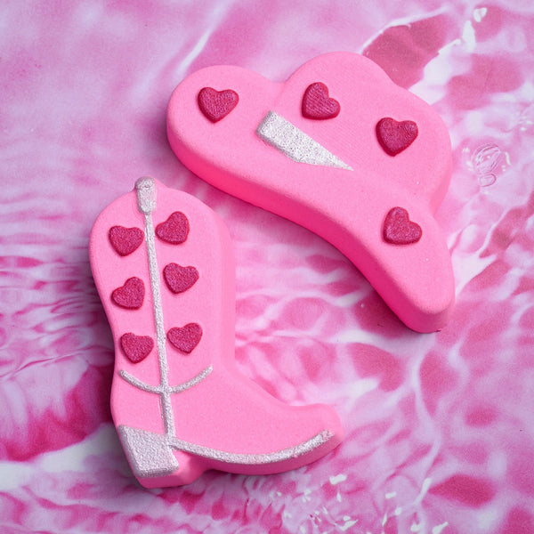 Scented Pink Cowgirl Hat | Country Themed Bathroom Accessories - A Lil ...